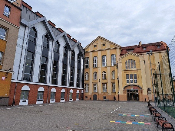 Szkoła Podstawowa nr 1 zaprasza do wspólnej zabawy na festynie ...